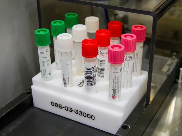 Teflon-Rack für 12 Copan-Röhrchen (12x80mm )